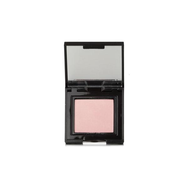 スキントーンを計算し、より肌を美しく見せることにこだわった、ラグジュアリーな質感のアイカラー。マット、ラスター、サテンの3つの質感は単色でも、組み合わせても透明感のあるシアーな仕上がりです。超微粒子パウダーが滑らかにのび、まぶたにしっかりフ...