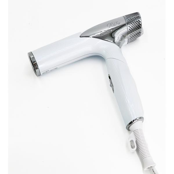 【商品名】MTG ReFa BEAUTECH スマートドライヤー RE-AN-02A　ホワイト【商品説明】●ヘアドライの速さと、髪の仕上がりの美しさ。同時には叶えにくいこの２つを、リファは日本のトップサロンと世界的モーターメーカーとの共同開...