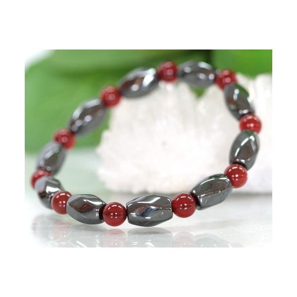 〇使用石〇ヘマタイト 六面天珠　　約8*12mm天然石各種　約6mm※サイズにより若干のデザイン変更がある場合がございます。予めご了承くださいませ。〇石の効果〇【磁気ヘマタイト】ヘマタイトは、『勝利と成功に導くパワーストーン』と伝承されてい...