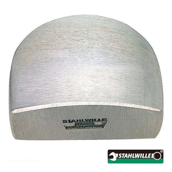 ●名称：板金用ヒールドーリー●メーカー：STAHLWILLE：スタビレー●型番：10865●ハンマー、ポンチ、クランプ＞板金工具「鈑金作業用のドーリー」●仕様：全長(mm)：80 幅(mm)：60 高さ(mm)：35 質量(g)：1070●...