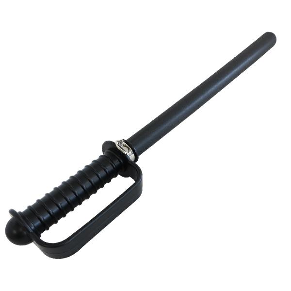 ■警棒　63cm　【C品アウトレット品】※こちらの商品は、アウトレット品です。グリップ部分や棒の一部のゴムに切れ目が入っておりますが、使用には問題ございません。グリップの太さ　直径　約34mm重量 約520g色　黒◇警棒は外為法上で武器に分...
