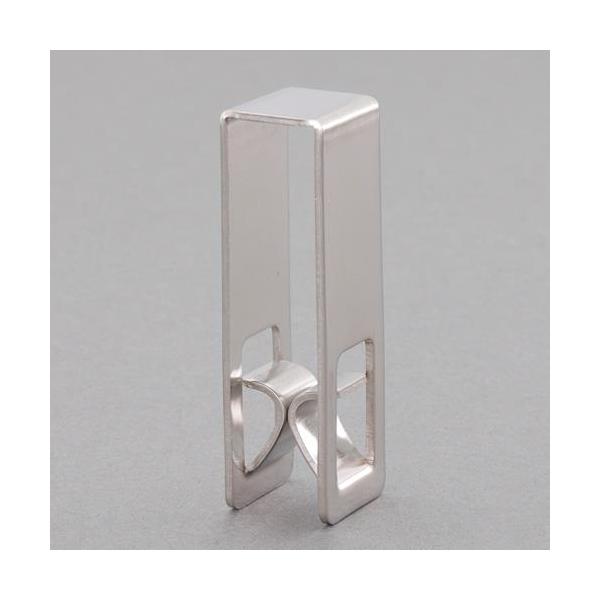 "●グレーチング適用高さ…38〜50mm●サイズ(mm)…W1：18.5、W：20、L：80●材質…SUS304●何枚か並んだ網型のグレーチング（溝蓋）同士をこのクリップで挟んで、跳ね上げ防止や盗難防止に役立ちます。●ステンレス製なので錆に...