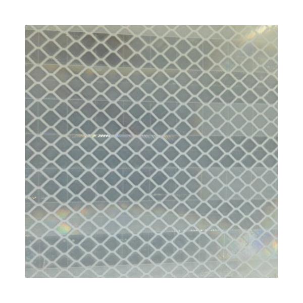 "●シート内部に高密度の三面体キューブを配し、入射光を光源方向に反射する再帰性反射シートです。<br>●従来製品に比べ特に輝度が高く（高輝度反射シートの約3倍）、ヘッドライトなどを受けて明るく輝き、また広角性にも優れ、夜間の安全...