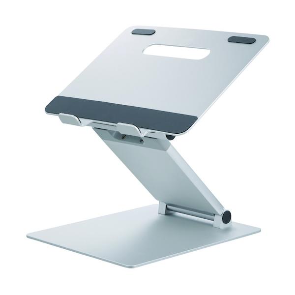 "●ノートパソコンを約40cmの高さまで上げることができるため、専用のデスクがなくてもスタンディングワークが可能なノートパソコンスタンドです。<br>●アームの長さやスタンドの角度は無段階に調整でき、座っていても立っていても快適...