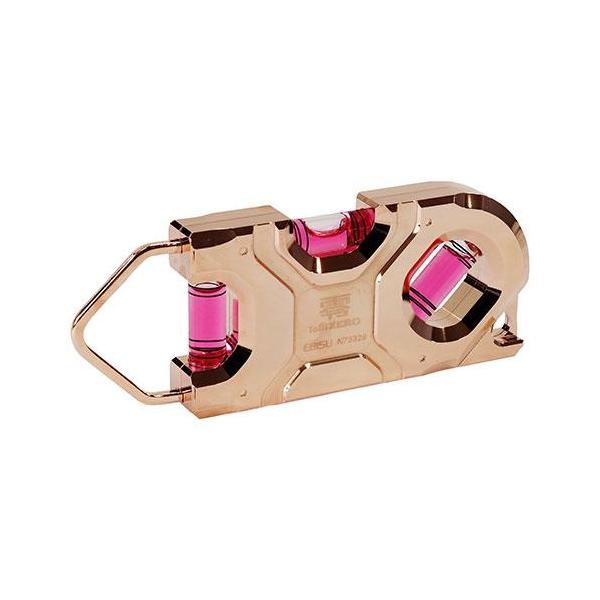 シャックル付きで、落下防止コードが取付可能です。[用途]水平測定。[機能]カラビナ対応の大型シャックルでカラビナへの接続、取り外しがスピーディです。45度気泡管付で法勾配の測定に大変便利です。測定面V溝付でパイプなどの測定に便利です。[仕様...