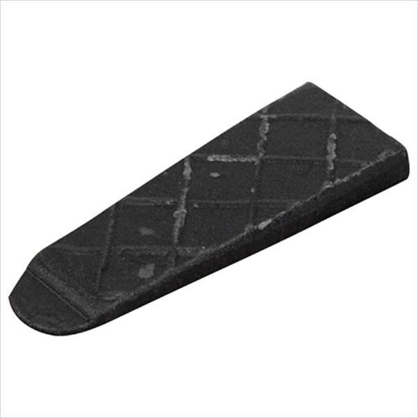 経済的な交換・補修用パーツです。[用途]交換用クサビ。[機能]鍬や片手鍬など農工具の抜け防止、ガタつき防止に使用します。抜け防止面が木柄に接するように打ち込んでください。[仕様]●サイズ(約)：厚5.5×幅18×長さ54mm。●1個入。[材...