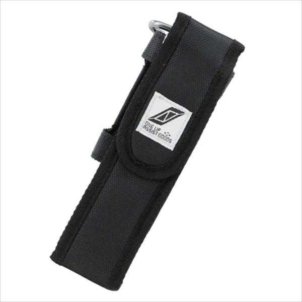 働く体が欲する、ONEUPASSISTシリーズです。[用途]ハンディライトの収納、携帯。[機能]縦、横、ベルト通し、カラビナ付きで携帯しやすいです。[仕様]●外寸：180×48mm。●対応ライトサイズ：(直径)40mmまで・(長さ)130〜...