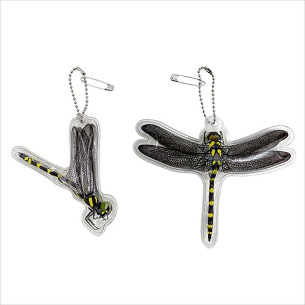 薬剤を使わず虫除け対策ができます。[用途]カバン、帽子につけて、アウトドア・田畑・山林仕事での天敵効果を利用した虫除け対策。[機能]二つのリアルなオニヤンマのシルエットで効果絶大です。超軽量なので、帽子に付けての作業も違和感なく快適です。安...