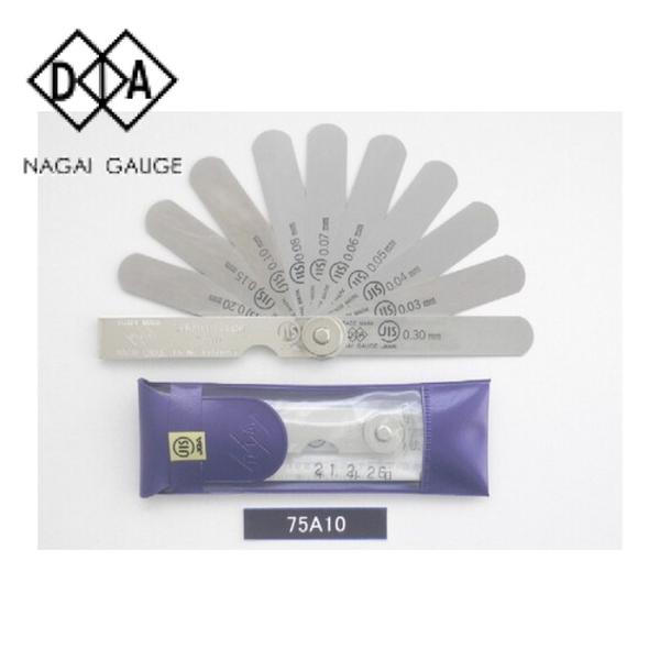 DIA スキマゲージ|特長:他の測定器では測り得ない微細な二平面の間隔を簡単にかつ正確に検査することができます。 JISマーク表示認証品です。 自動車や、電動機、発動機関のピストンやシリンダ部の間隔測定には欠くことのできない測定具です。