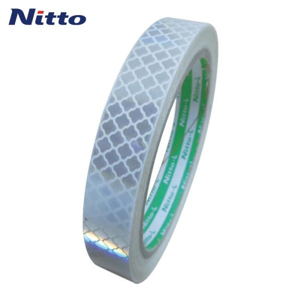 特長●プリズムレンズ型反射テープです。●夜間の視認性は、従来のガラスビーズ型と比較すると約7倍の明るさを保持します。●屋外耐候性10年の長期グレードです。用途●主要道路の規制標識や警戒標識に。●視界誘導標識に。