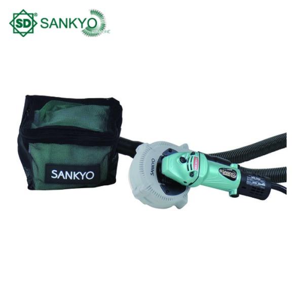 三京 ディスクグラインダー用パーツ|特長:コンクリート研削作業時、集じん機を使わずに90%以上の集じん率で効率よく粉じんを収集します。