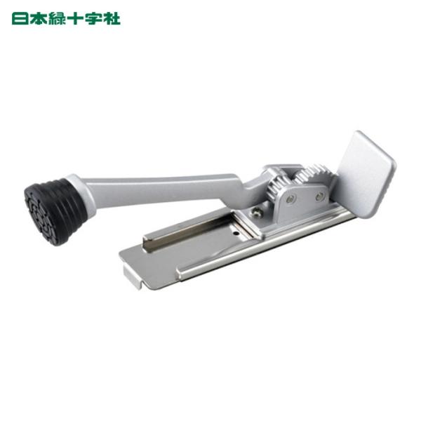 緑十字 ドアストッパー|特長:べダルを足で踏むとストッパーがワンタッチで解除されるため、腰をかがめてバーを操作する必要がありません。 ドア面にしっかり取り付けることができる粘着テープが付いています。 ドアと床の間が2~9cmまで対応しています。