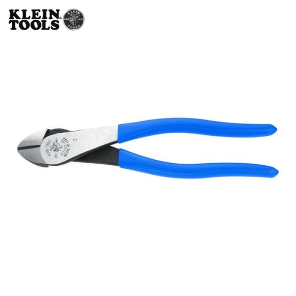 KLEIN ニッパ|特長:偏芯デザインにより軽い力で扱うことができます。 刃が短く角度が付いたデザインでワイヤを短く切断するのに適しています。 耐久性に優れた高周波焼き入れ切断刃を採用しています。