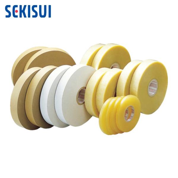 積水 自動封緘機用テープ|特長:丈夫で保持力抜群の重梱包用テープです。