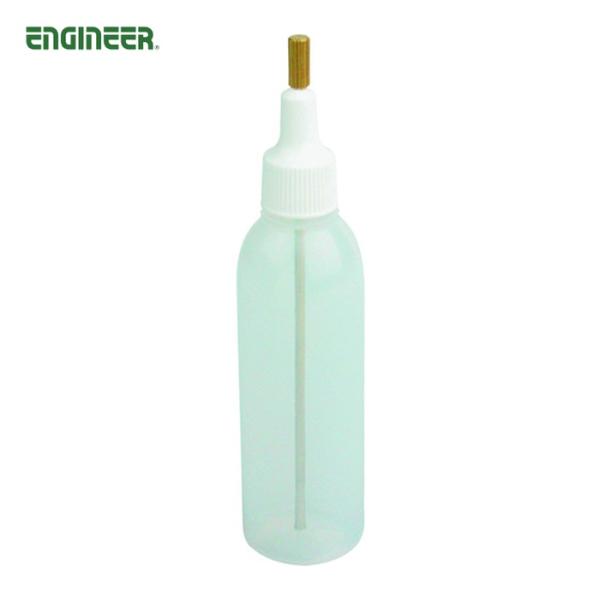 ENGINEER オイラー(タテ型)|特長:携帯に便利なコンパクトサイズです。 ノズルを伸縮でき、奥まったところの注油に便利です。 オイル、クリーナー、水などの液体に使用できます。