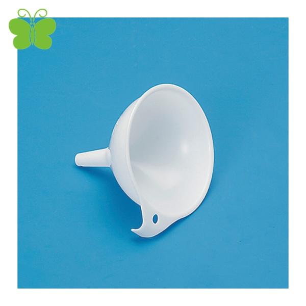 蝶プラ ロート|特長:液体の移し替えに便利です。