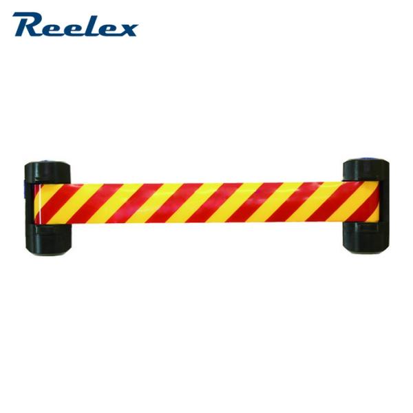 Reelex ガードテープ|特長:12mのシートを中間支柱なしで張り出しが可能です。 増締め機構付でシートをピンと張れます。 継ぎ目のない12mロングシートです。