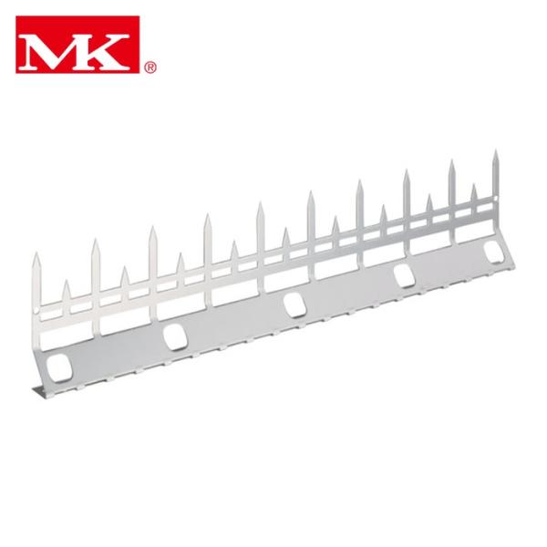 MK 有刺鉄線|特長:防犯に最適です。 スマートなデザインで取り付け易く、狭い場所にも設置可能です。 商品後方からだけでなく、商品正面からの取り付けも可能です。