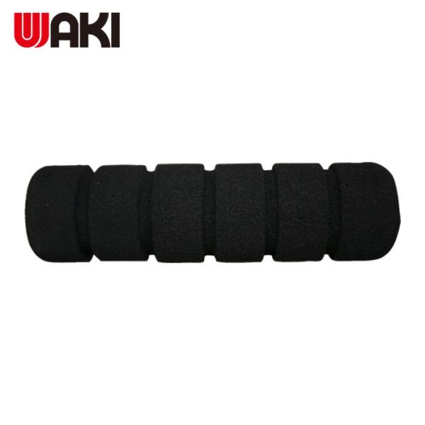 WAKI 合成ゴム素材|特長:ソフトな手触りです。