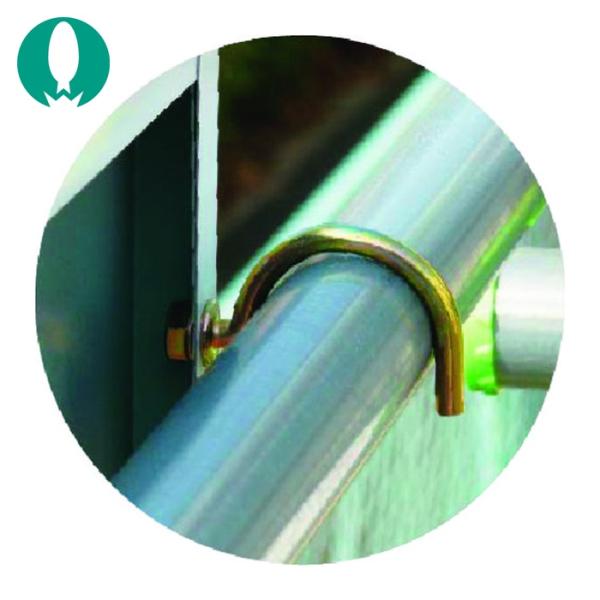 特長●金具を穴に差し込み水平垂直に設置した単管に金具をひっかけることで使用できます。太さはφ8です。