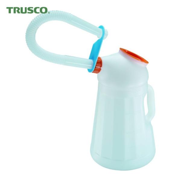 TRUSCO オイルジョッキ|特長:本体・ノズルの両方に蓋が付いており、さらにノズルの方には、こし網付きと液体排出時の異物混入を防ぐことが出来ます。 ロングノズルのため、入れにくい場所でも楽に作業することが出来ます。 ノズルホルダー付きのた...