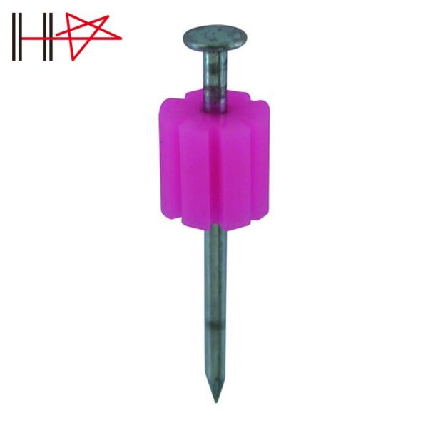 DAIDOHANT 釘|特長:樹脂の部分が表面からでている状態まで釘を打ち込み、釘に折れる加工をほどこしています。