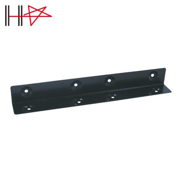 特長●薄くて加工・作業しやすい鋼板です。●強度が強くなるおさまりのいいエンボス加工が施されています。用途●ホワイトウッドやSPF材などの１×４材の施工に。