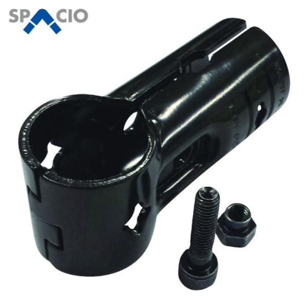 SPACIO パイプシステム|特長:ジョイント貫通部に十字穴を付けてあり、組み立て時の位置決めが簡単です。 固定用にビス・リベット止め穴が付いており、組み立て時の作業性をアップします。 十字穴には巻き尺の爪をかけることができ、長さを容易に計...