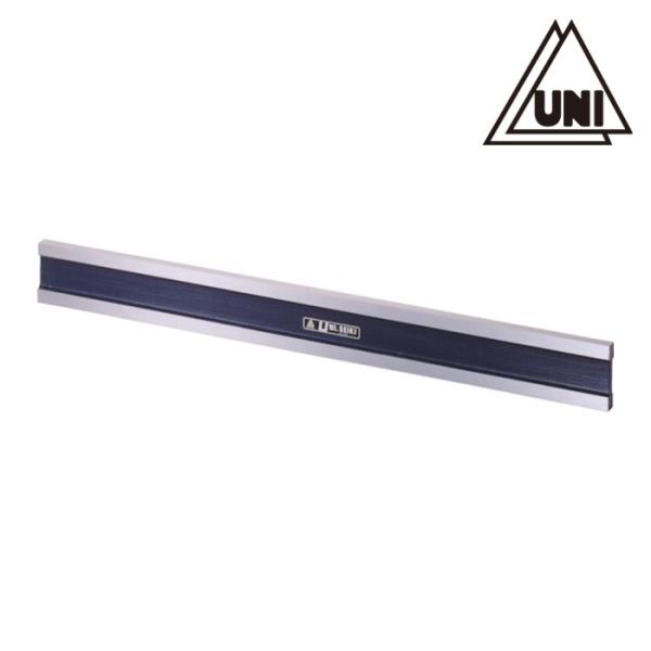ユニ ストレートエッジ|特長:平面度、真直度の測定、ひずみチェックに使用します。 研磨仕上げを施しています。 平面度・真直度、平行度の検査測定用です。