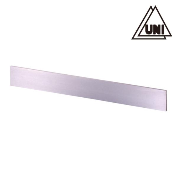 ユニ ストレートエッジ|特長:普通品の材質は鋼製で研磨仕上げを施しています。 平面度・真直度、平行度の検査測定用です。