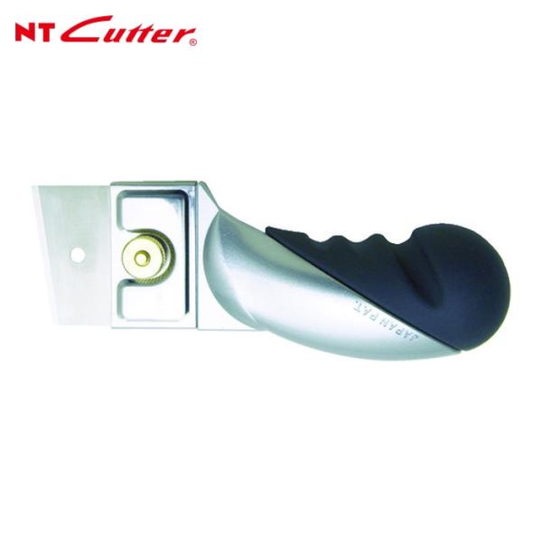 NT スクレーパー|特長:曲線切りがしやすい斜刃(BKT・350P)が付いており、切り落としに便利な直刃(BKT・300P)が替刃として付いています。 握りやすいゴムグリップを採用しています。