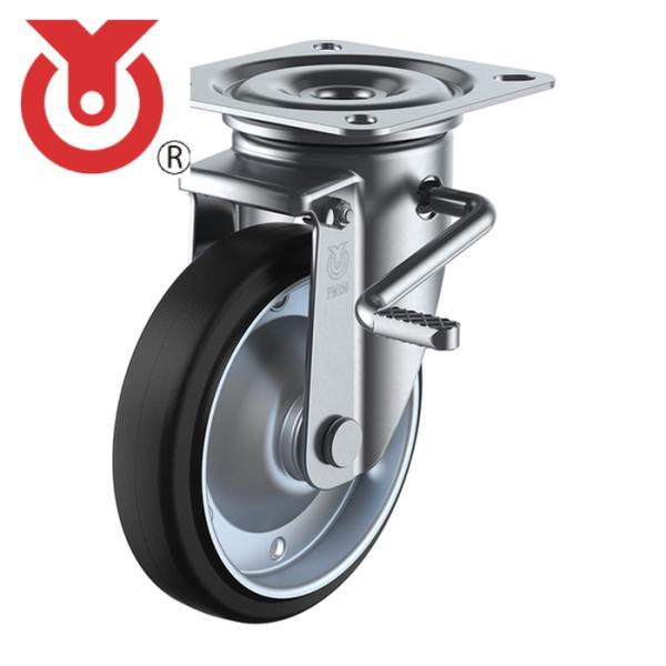 ユーエイ プレート式ゴムキャスター|特長:独自の設計でユーエイ製一般キャスターの3倍以上の走行距離を実現しました。 交換回数の減少でランニングコストを大幅に削減できます。