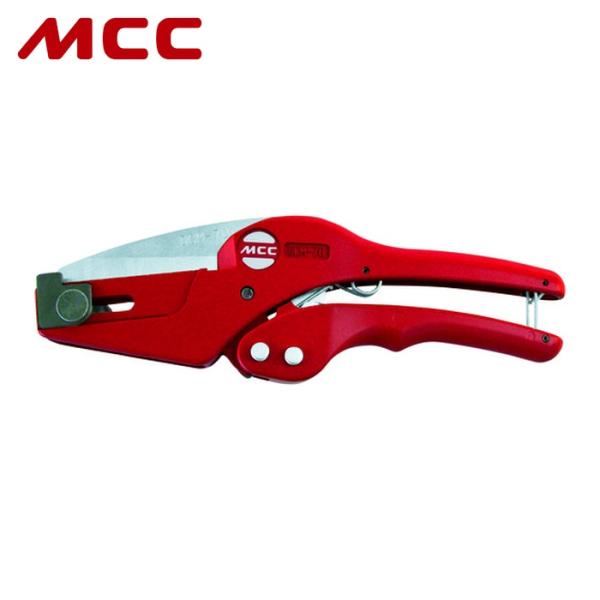 MCC ダクトカッター|特長:ストッパーがスライドして材料をしっかり固定します。 45度切断も簡単です。 刃は片手でワンタッチオープンできます。