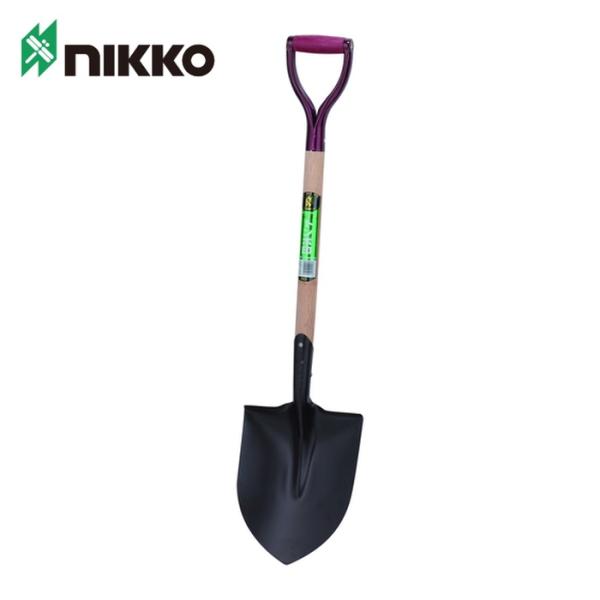 TOMBO ショベル(木柄)|特長:刃先はショベル鋼板(S50C)を使用し、焼き入れ・焼き戻しの熱処理済みです。 柄は使うほど手に馴染み、強度抜群な国産樫材を使用しています。