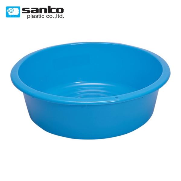 SANKO pla タライ|特長:頑丈設計でサイズバリエーションも豊富です。 底面は波型で移動し易いです。