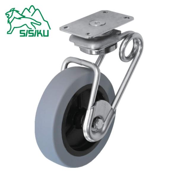 シシク プレート式緩衝キャスター(ウレタン車)|特長:ユニークなスタイルで、フォークそのものがスプリングになっています。 トーションスプリングの採用で全方向からの衝撃・振動をやわらげ、なおかつ騒音の発生も減少させます。 緩衝することにより、...