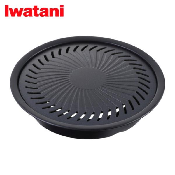 Iwatani 調理器具|特長:ジュニアカセットコンロで使う専用焼肉プレートです。 プレート表面がフッ素コートなので、焦げ付きやこびりつきが少なく、お手入れも簡単です。 プレートの持ち上げに便利な取っ手付きです。