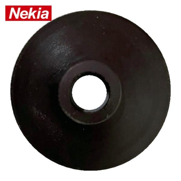 Nekia チューブカッター用替刃|特長:ドレンマルチくん用の替刃です。 切り屑を出さず、VP100、VU100を切断出来ます。 氷点下においてもパイプを割らずに切断出来ます。