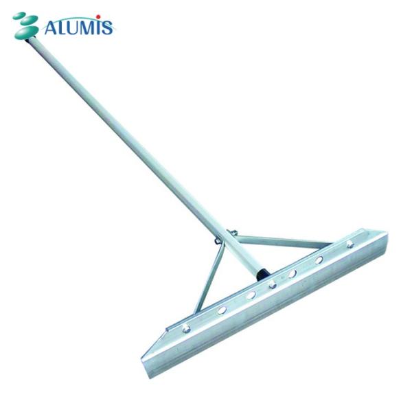 alumis レーキ|特長:アルミ製のためとても軽いです。 滑り止めの溝入パイプ仕様です。