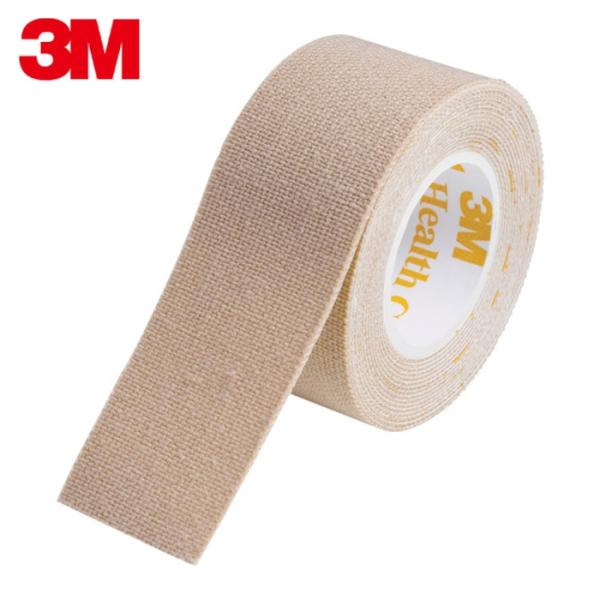 3M テーピングテープ|特長:動きにフィットする伸縮性があり、強い粘着力があります。