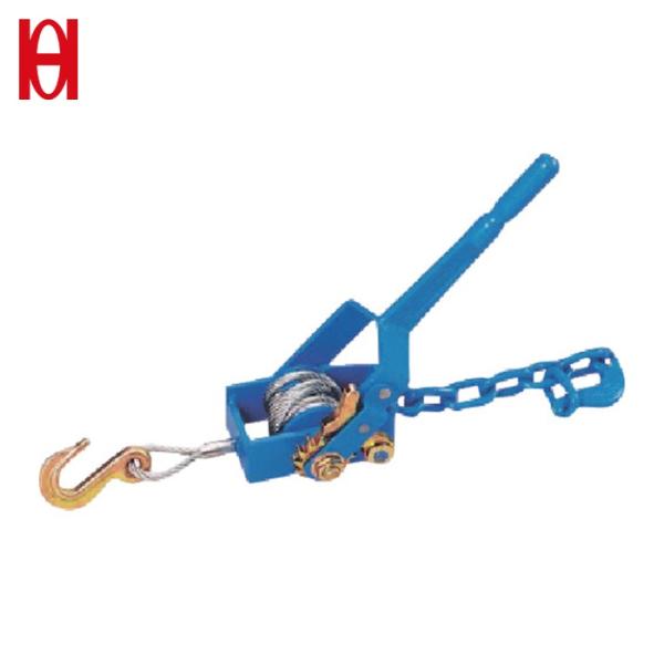 OH 荷締機|特長:ハンドル操作も軽く、効率のよい荷締めができます。 いつまでも美しい焼付塗装です。 鍛造ハンドル・ギアカバー付です。