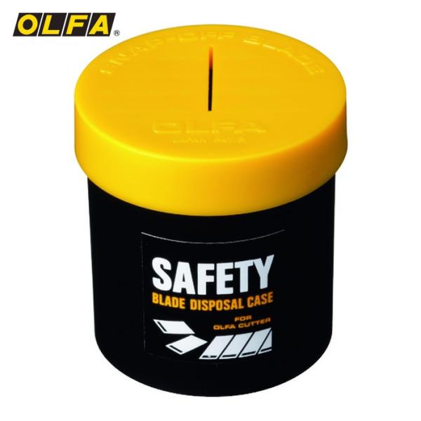 OLFA 刃折器|特長:カッターの刃を安全確実に処理できる小型刃折器です。 ケース(下部)に再生プラスチック材(100%)を使用した環境にやさしい商品です。 特大H刃は対応しておりません。