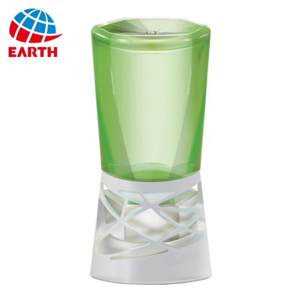 アース トイレ用消臭剤|特長:消臭芳香液を上から供給する「スッキーリ方式」で、液残りせず最後の一滴まで消臭芳香効果が続きます。 3つの消臭剤配合で、トイレの嫌なニオイをしっかり消臭。 トイレ用置き型消臭芳香剤。