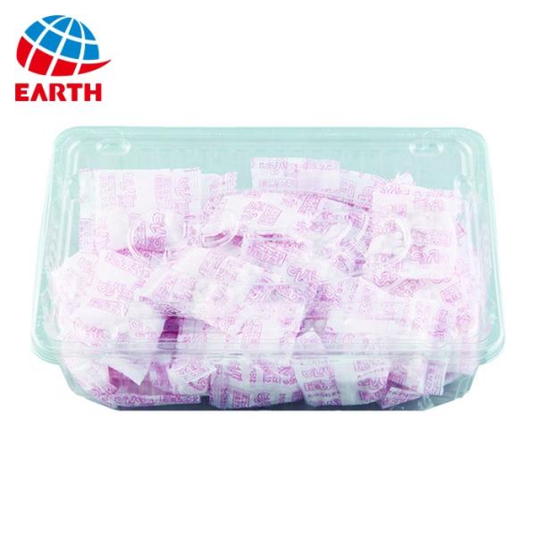 アース 防虫用品|特長:消臭成分、防カビ成分、黄ばみ防止成分配合で、衣類のトラブルをトータルで防ぎます。 引き出し24段分たっぷり使えます。 他の防虫剤との併用ができます。