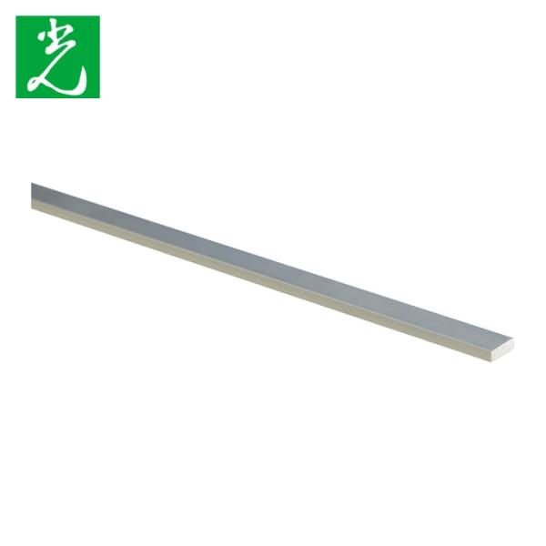 光 アルミ板|特長:軽量・加工性に優れ、リサイクルしやすい素材です。