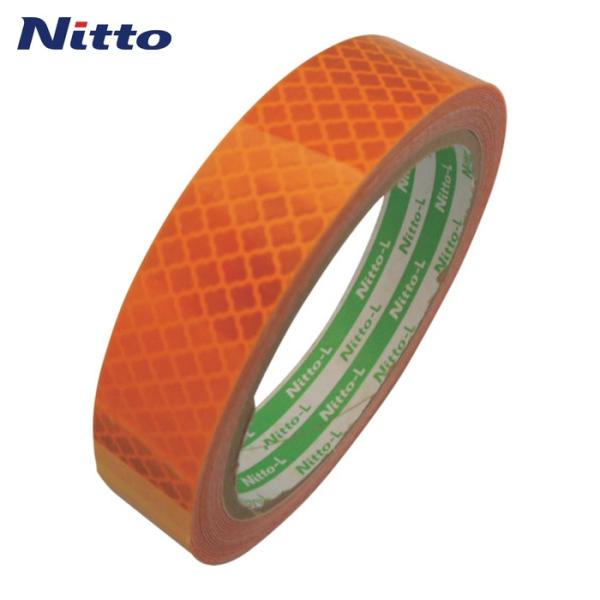 特長●プリズムレンズ型反射テープです。●夜間の視認性は、従来のガラスビーズ型と比較すると約7倍の明るさを保持します。●屋外耐候性10年の長期グレードです。用途●主要道路の規制標識や警戒標識に。●視界誘導標識に。