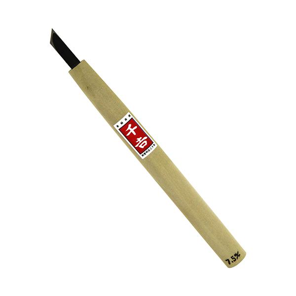 ●特長品揃え14サイズの鋼付き彫刻刀シリーズです。●仕様耐摩耗性に優れ長く切れ味を保ちます。研ぎ直しもしやすい鋼付彫刻刀です。安来鋼刃物用特殊鋼を使用しており、刃持ちが良く、切れ味がよいです。●用途木などの彫り、削り作業。●材質／仕上／セッ...