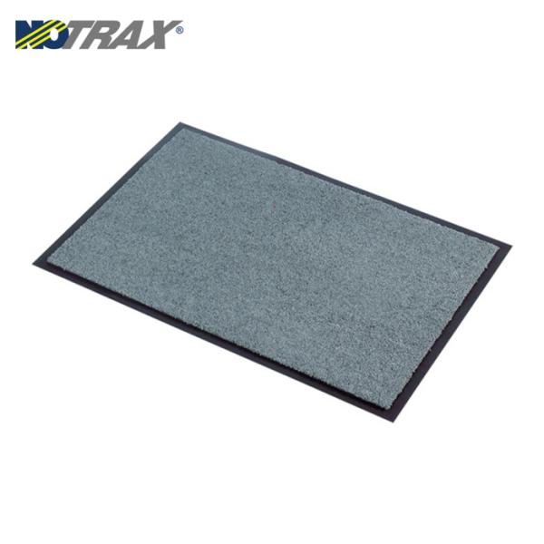NOTRAX 玄関マット|特長:室内用の玄関マットです。 1平方メートルあたり4リットルの吸水能力です。 毛足が短く、台車や車椅子の移動の邪魔をしません。
