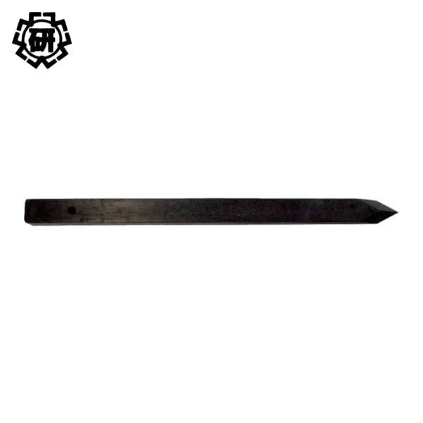 大研 杭|特長:耐候性に優れ、腐食・劣化がありません。 便利な貫通穴付です。 穴あけ、鋸引き、ねじ打ちが可能です。