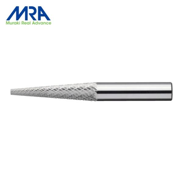 MRA 超硬バー|特長:シャンク径6mmの超硬バーです。 最も一般的に使用されている形状です。 スパイラルカットに比べて、切削抵抗が小さく、排出される切粉の形状が粉状になります。